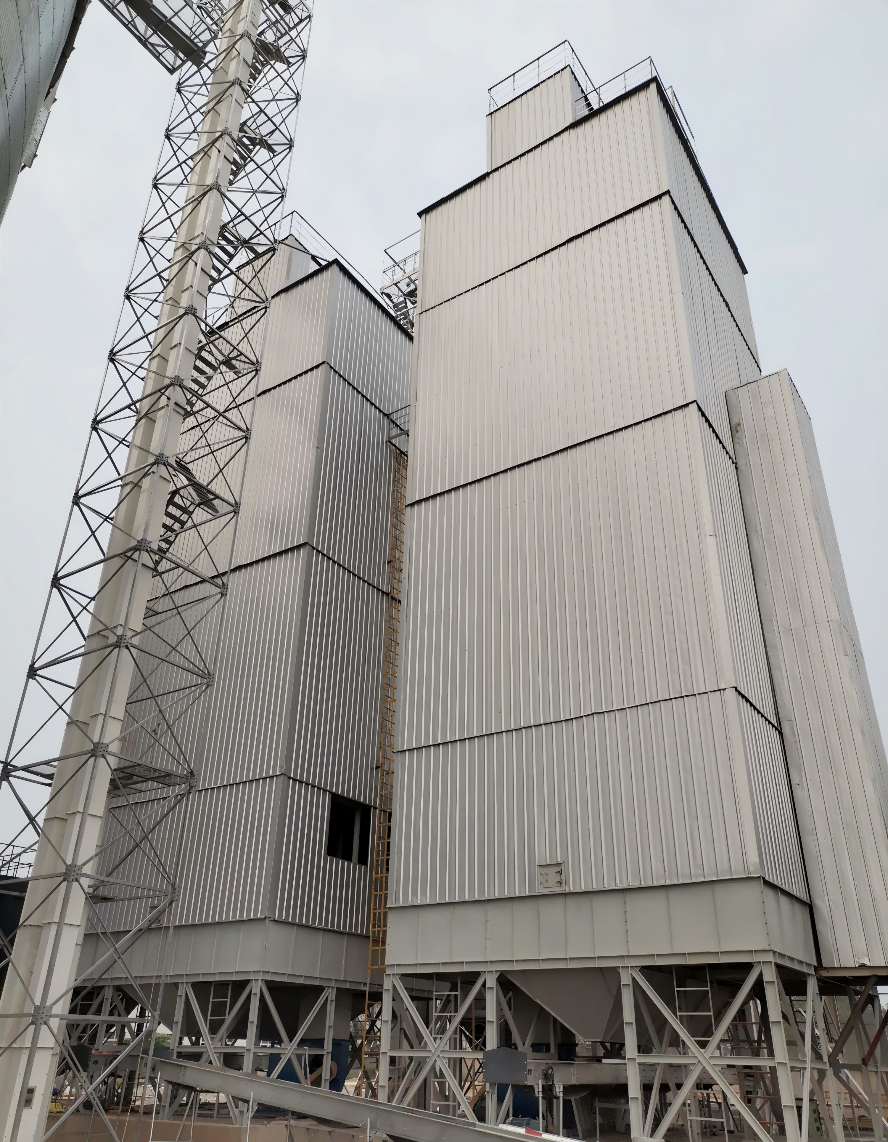 Preserve Grain Integrity with Paddy Dryer Machine featuring Multi-Stage ...